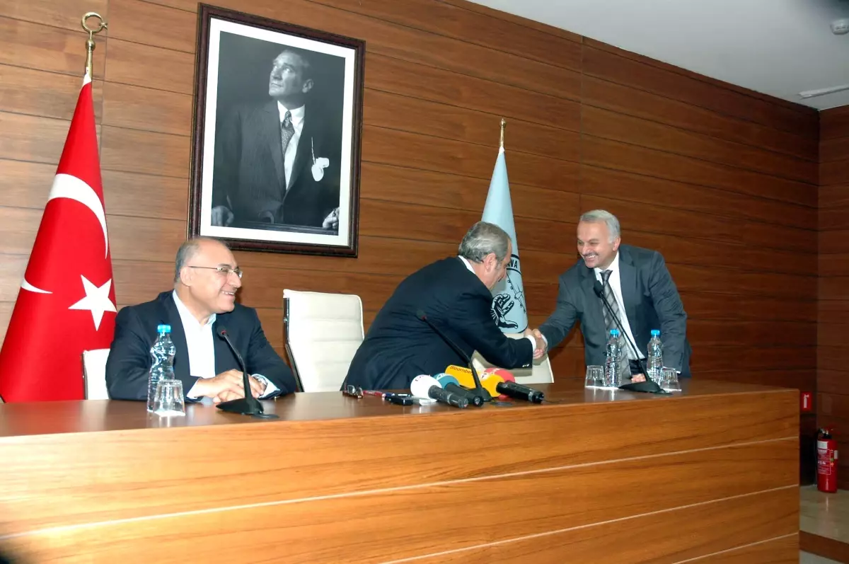 THY'nin Yeni Boeing 777'sini Bakan Çağlayan Getirdi - Haberler