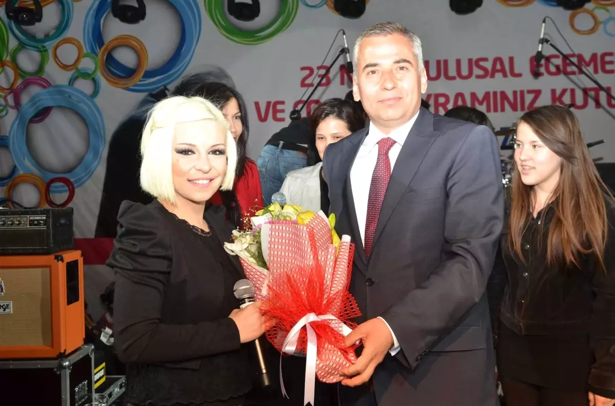 Grup Model Denizli'de Konser Verdi - Haberler