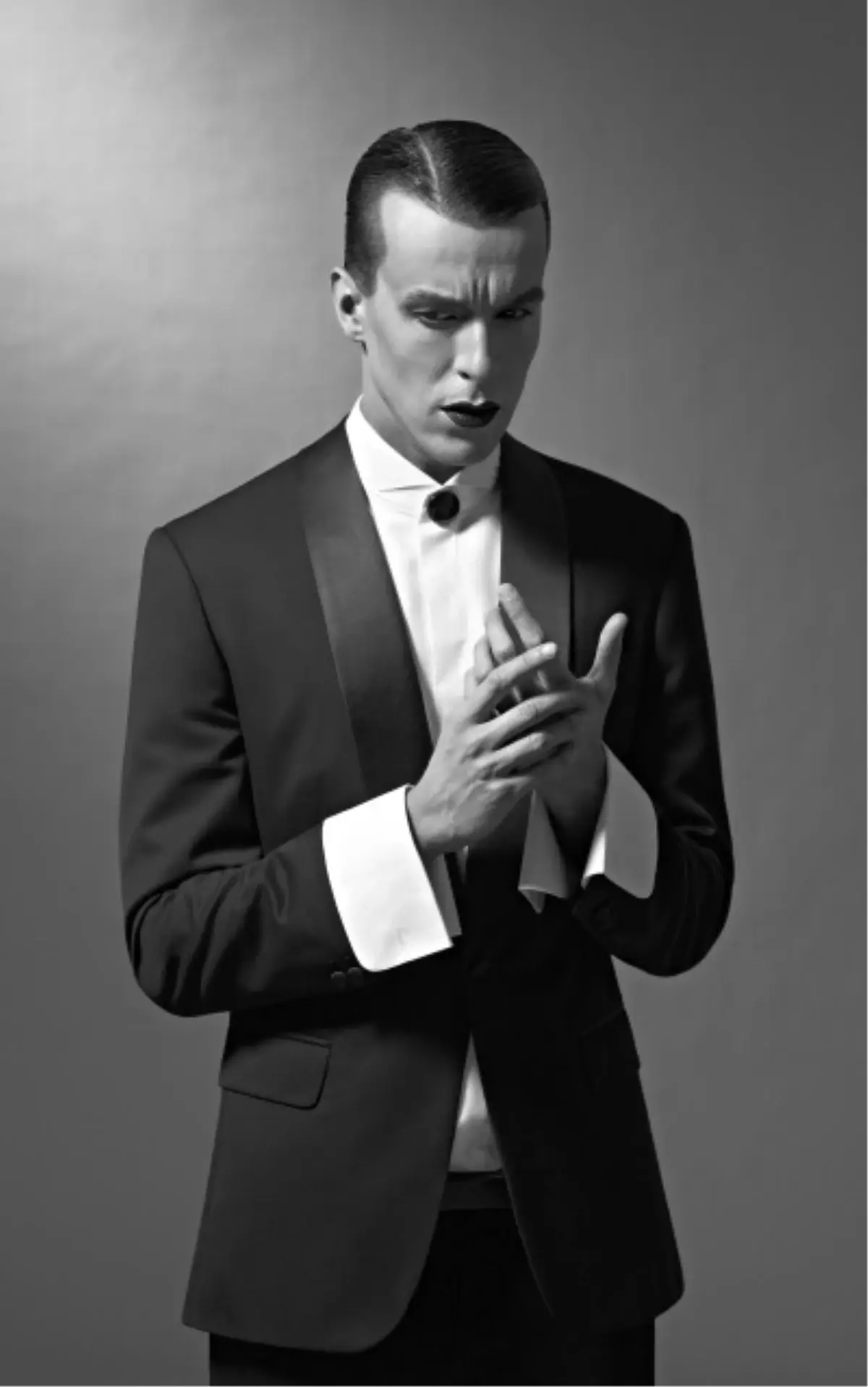 Cem Adrian 26 Nisan'da Jolly Joker İstanbul'da - Haberler