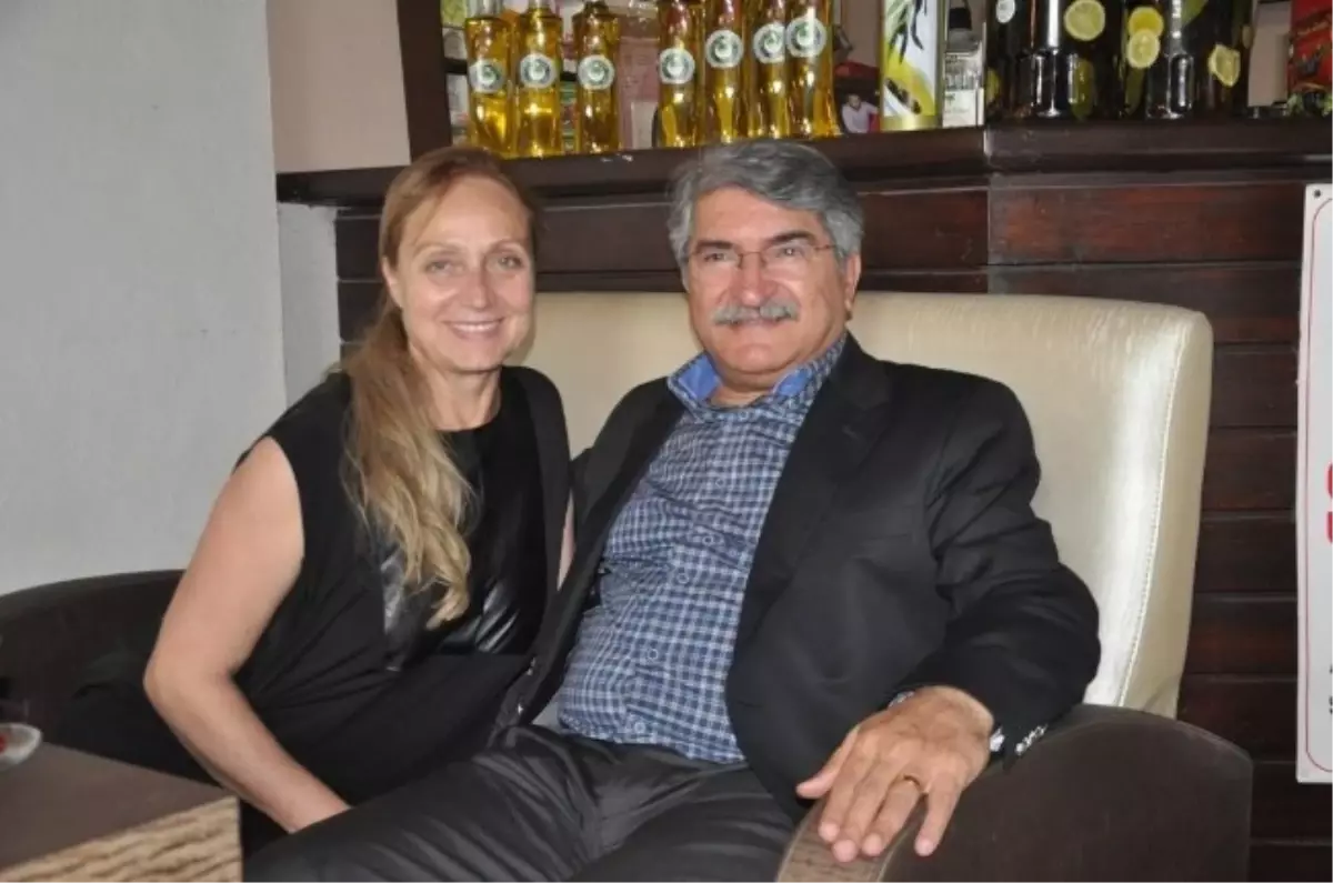 Fkri Sağlar Eşine Destek İçin İznik'e Geldi - Son Dakika