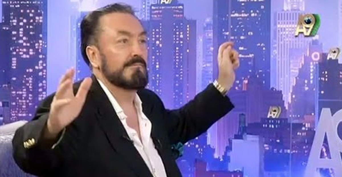 Adnan Hoca En Sevdiği Türküde Oynadı - Son Dakika