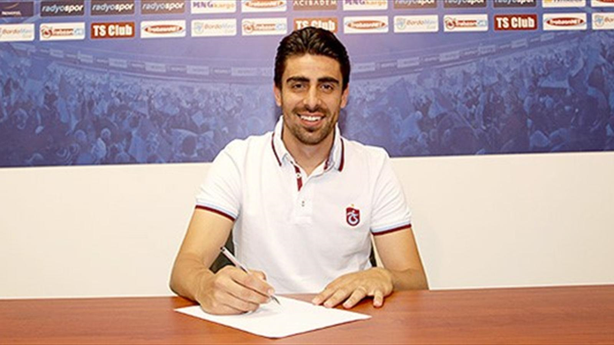 Trabzonspor Turgut Doğan Şahin'le 2 Yıllık Sözleşme İmzaladı - Haberler