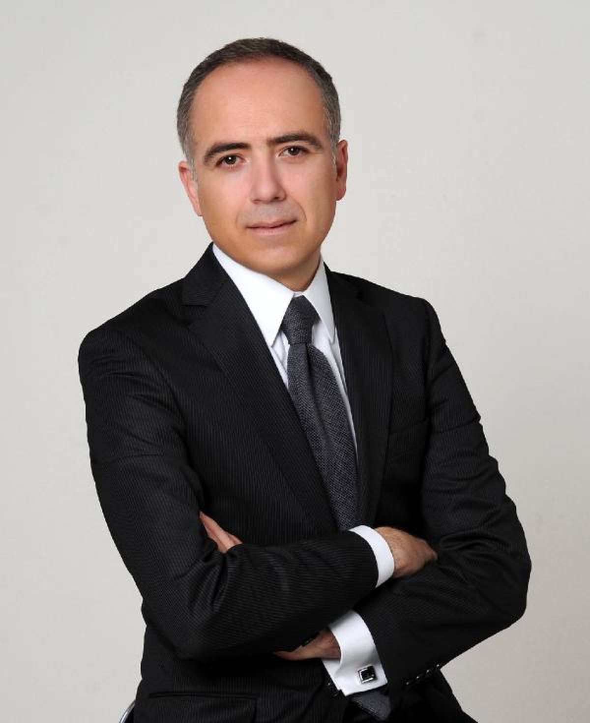 Prof. Dr. Özcan: Kontakt Lensle Havuza Girmeyin - Haberler
