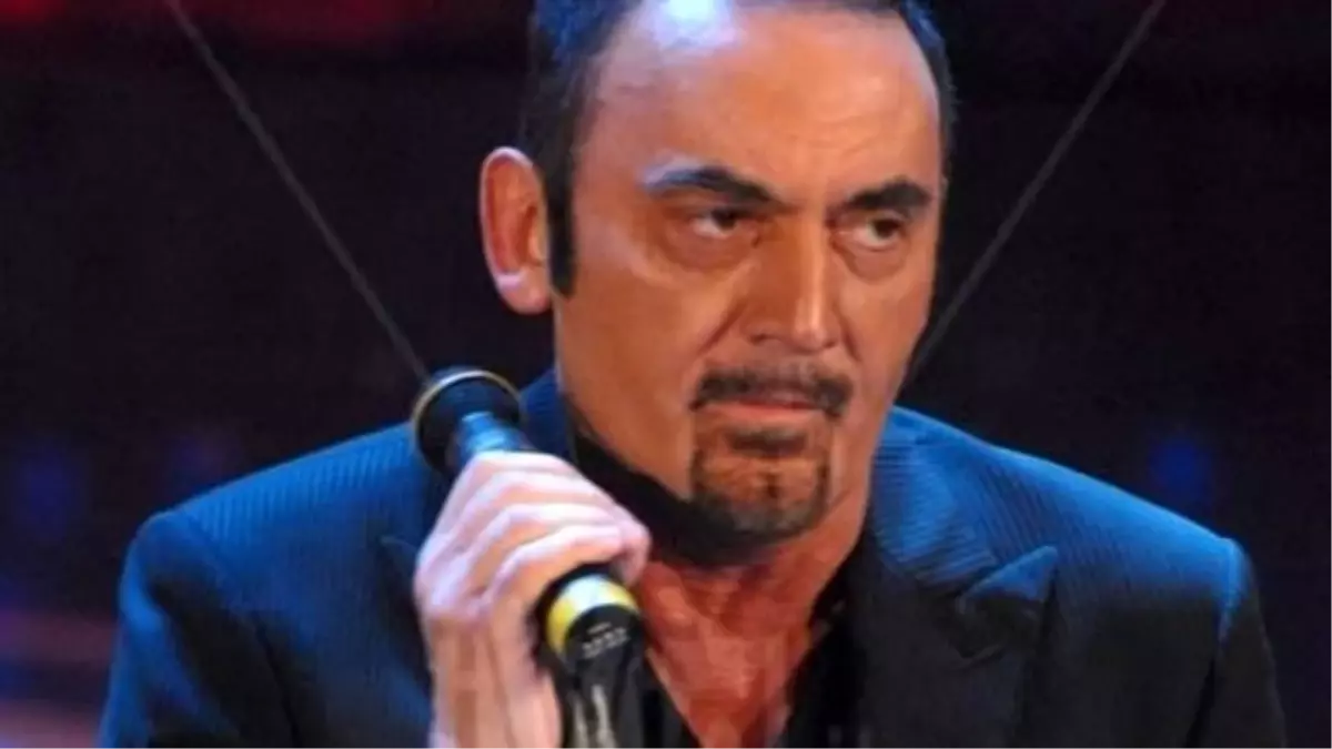 Ünlü Sanatçı Giuseppe Mango Sahnede Hayatını Kaybetti - Son Dakika