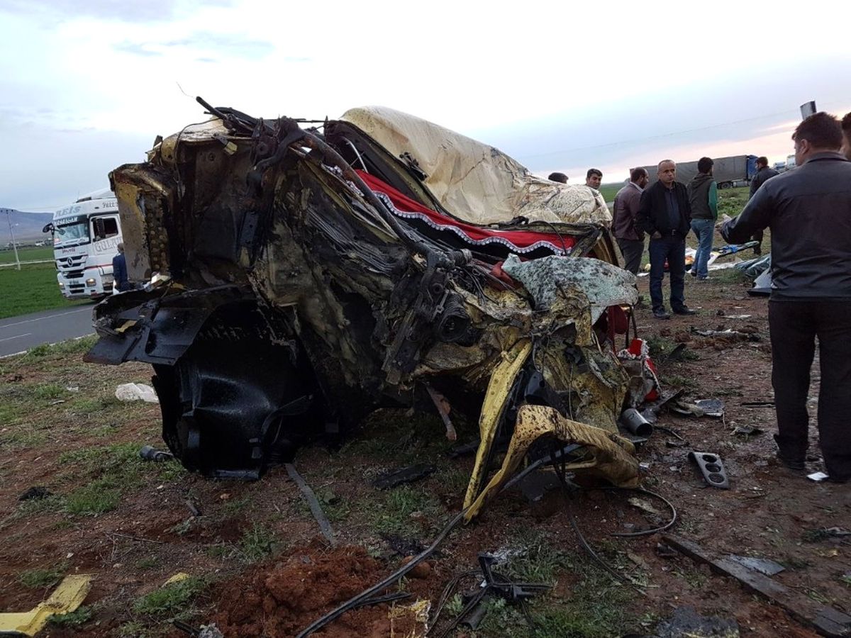 Nusaybin'de Trafik Kazası: 2 Ölü - Son Dakika