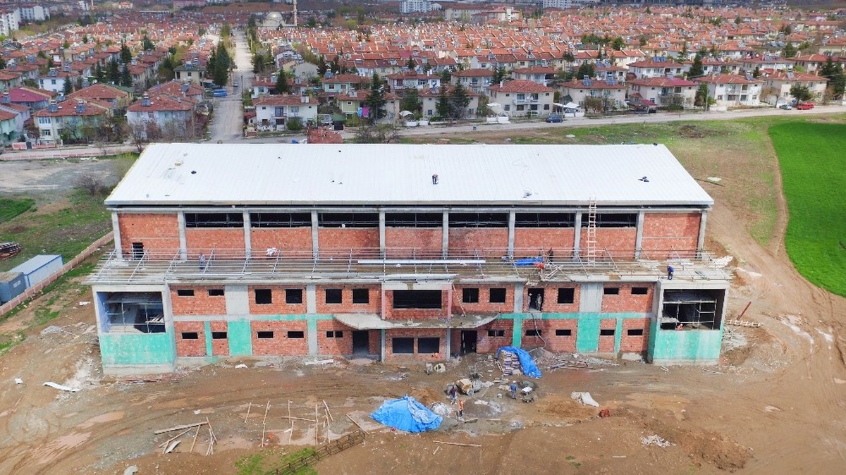 15 Temmuz Şehitleri Spor Salonunun Kaba İnşası Tamamlandı - Son Dakika