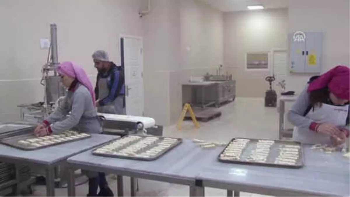 Mehmetçiğe Deva-i Misk Helvası - Son Dakika