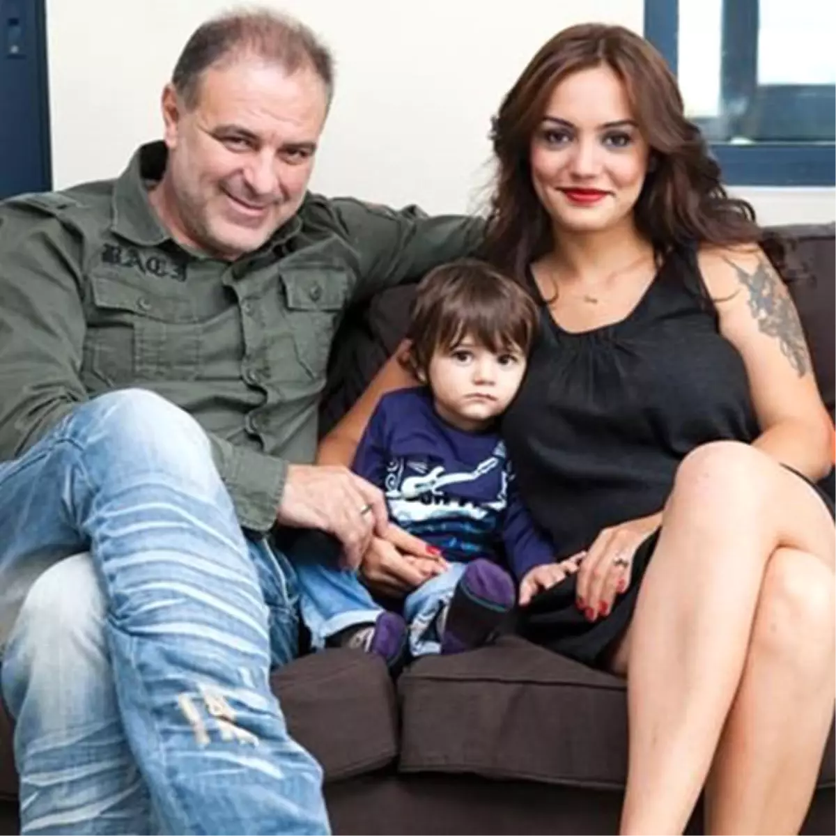 Usta Oyuncu Burak Sergen, 19 Yıllık Eşinden Ayrıldı - Son Dakika