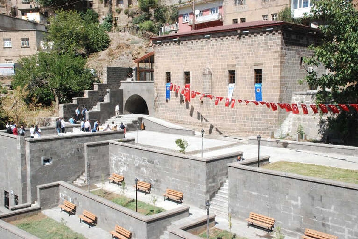 235 Yıllık Tarihi Alemdar Camii İbadete Açıldı - Son Dakika
