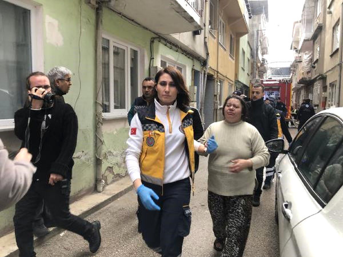 Söndü Sanılan Soba Kovası Bodrum Katı Küle Çevirdi - Son Dakika
