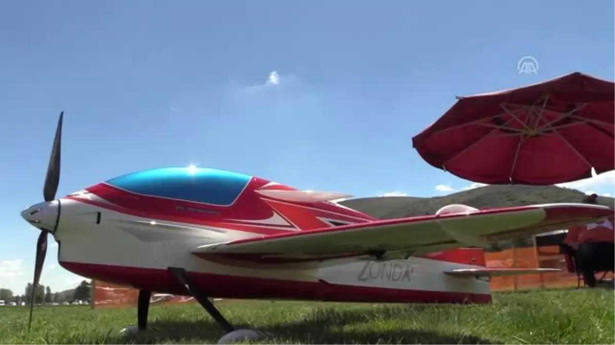 Model Uçaklar Yarıştı - Son Dakika