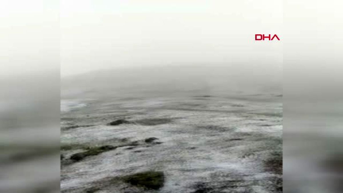 Rize huser yaylası'nda kar sürprizi - Son Dakika