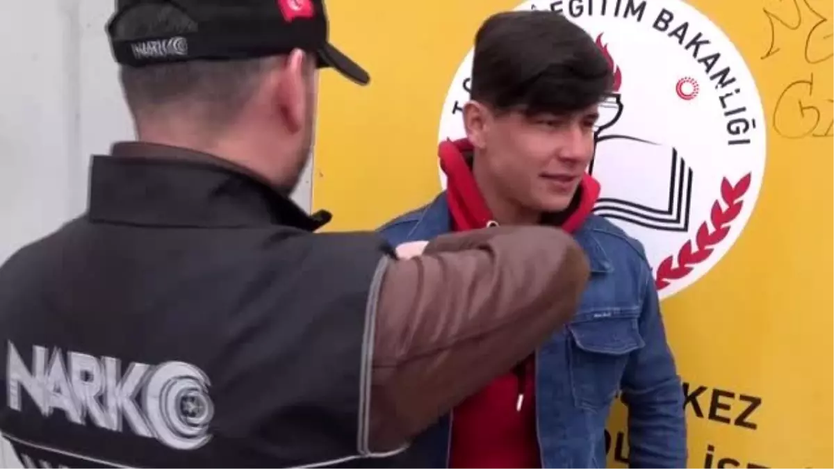 Aksaray'da Narko Timler okul bölgelerinde sıkı denetimde - Son Dakika