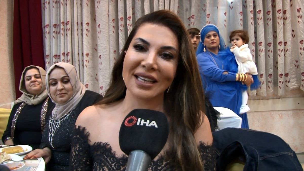 Sanatçı Ebru Yaşar kayınbiraderinin düğününde halay çekti - Son Dakika