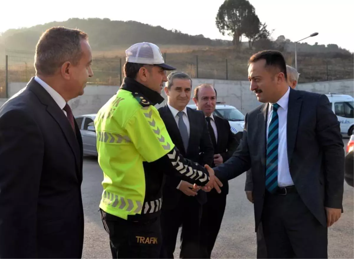 Vali Şentürk'ten, Çevik Kuvvet ve Bölge Trafik Şubesine ziyaret - Son ...