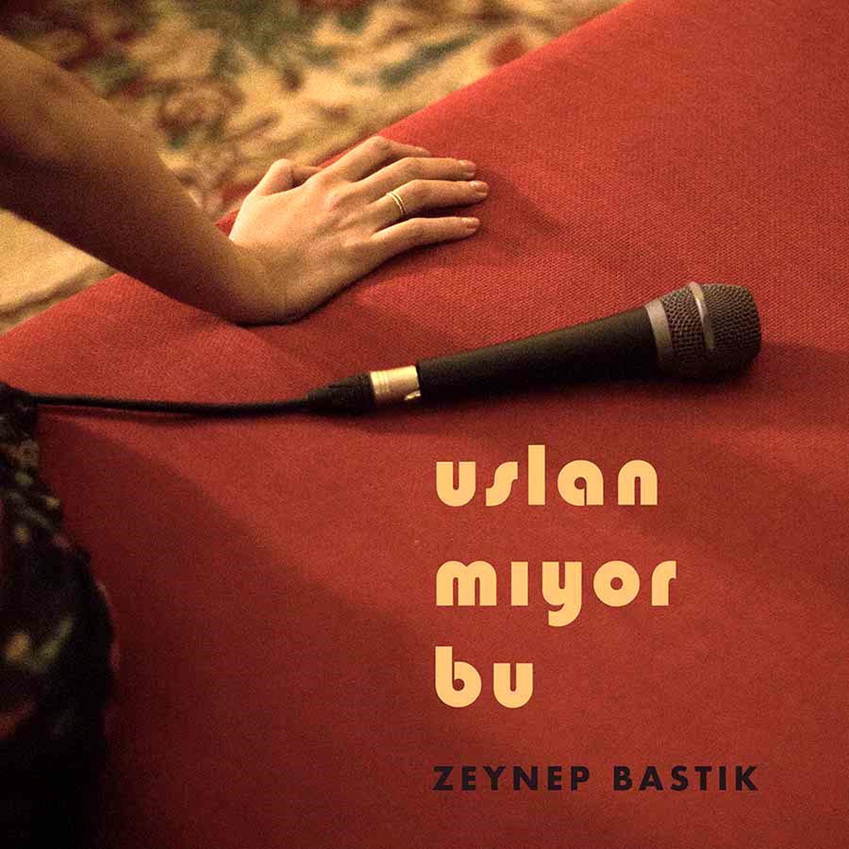 Zeynep Bastık hayranlarına müjde! Bu sefer Sezen Aksu imzalı şarkıyla ...