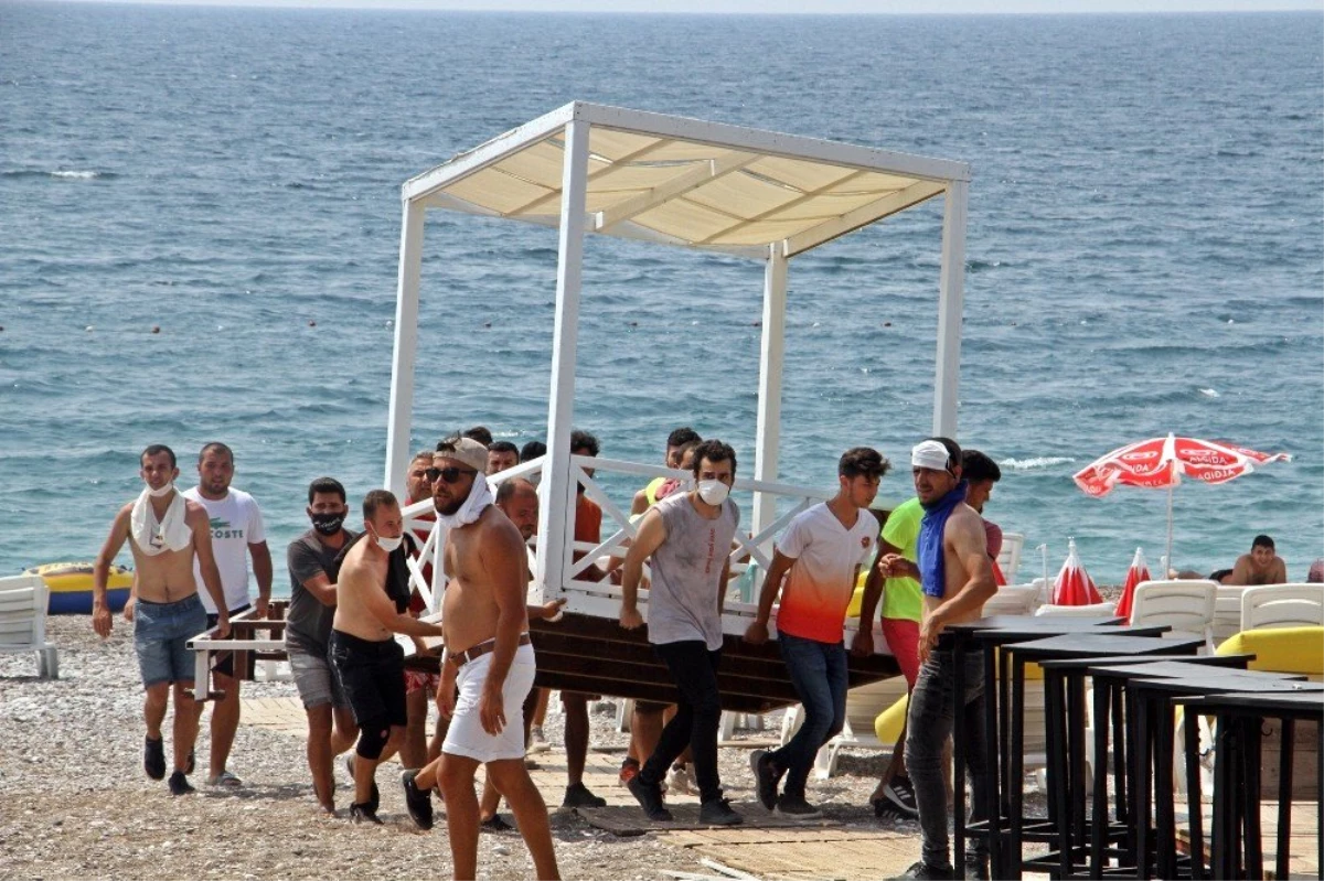 Dünyaca ünlü sahilde loca gerginliği - Son Dakika