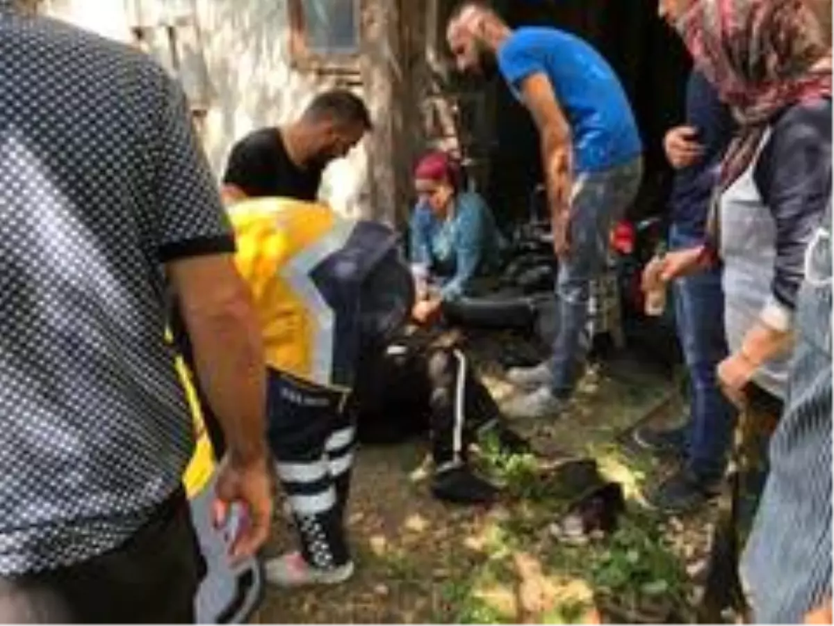 Kontrolden çıkan motosiklet eve girdi - Son Dakika