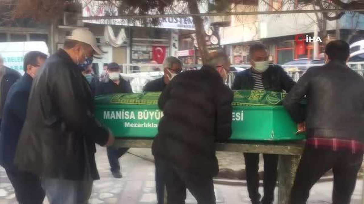 Aracında kalp krizi geçirerek ölen iş adamı son yolculuğuna uğurlandı ...