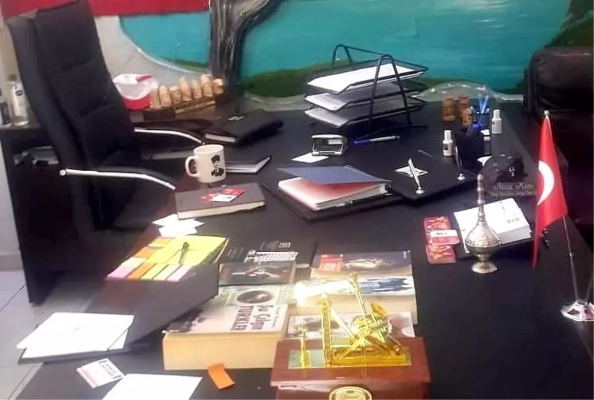 Hedef Kızılelma Derneği'nin evrakları çalındı - Son Dakika