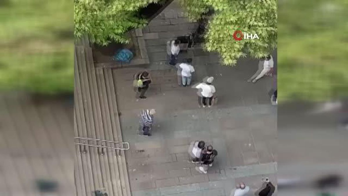 Ankara'da taciz iddiasıyla linç edilmeye çalışılan şahıs kamerada ...