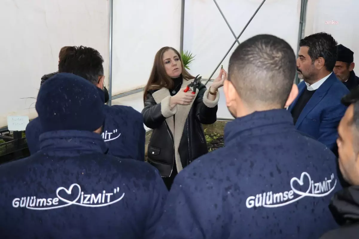 İbb'den İzmit Belediyesi Toprak ve Sera Ekibine Üretim Eğitimi - Son Dakika