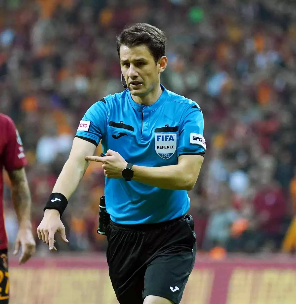 Halil Umut Meler 3. kez Fenerbahçe Galatasaray derbisinde düdük çalacak ...