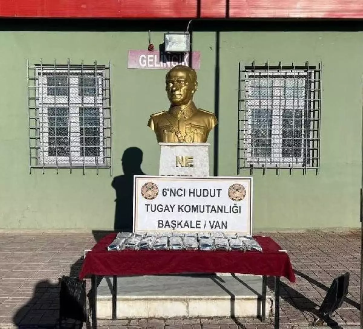 MSB: Van hudut hattında 20,5 kilo uyuşturucu ele geçirildi - Son Dakika
