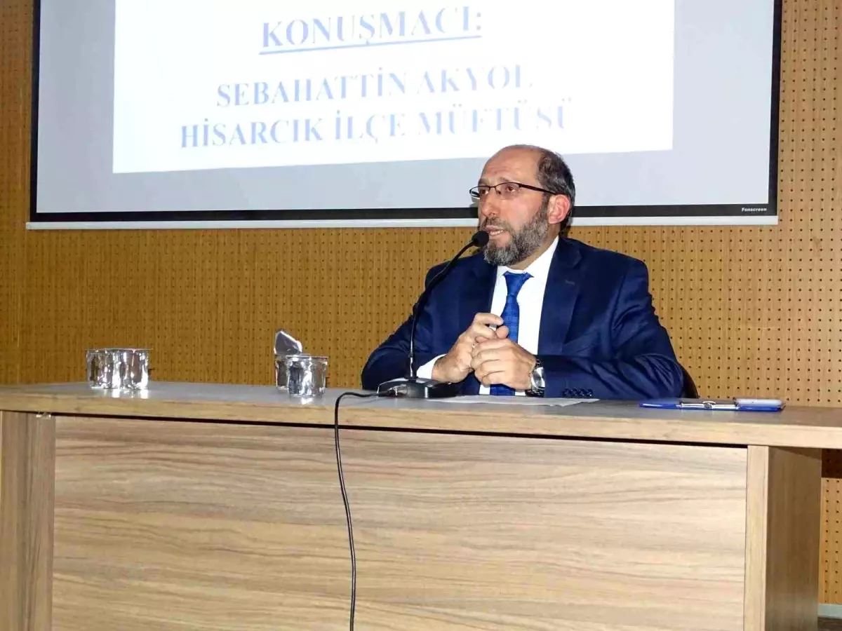 Müftü Akyol: 'Mutlu bir hayat için millet olarak kadınlarımıza ve ...