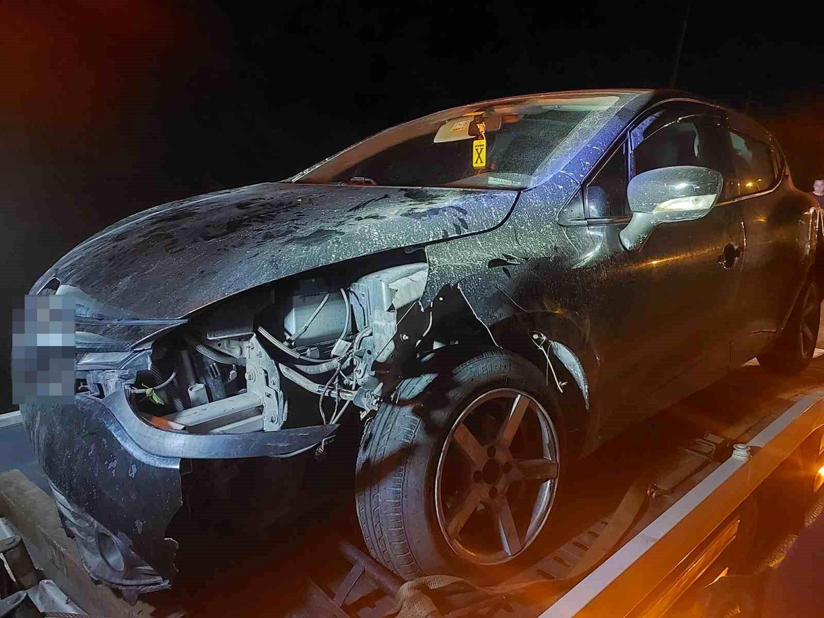 Zonguldak'ta Tır ile Çarpışan Otomobil Su Kanalına Uçtu - Haberler