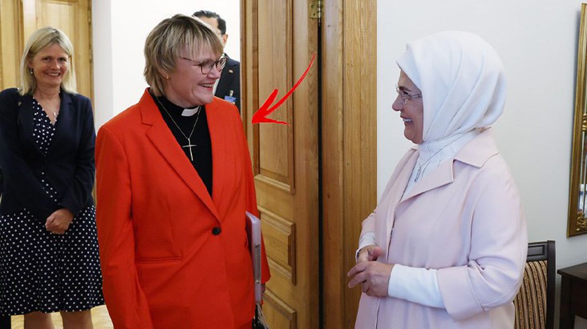 Emine Erdoğan, İsveç Başbakanı'nın eşine Kur'an-ı Kerim'e yapılan ...