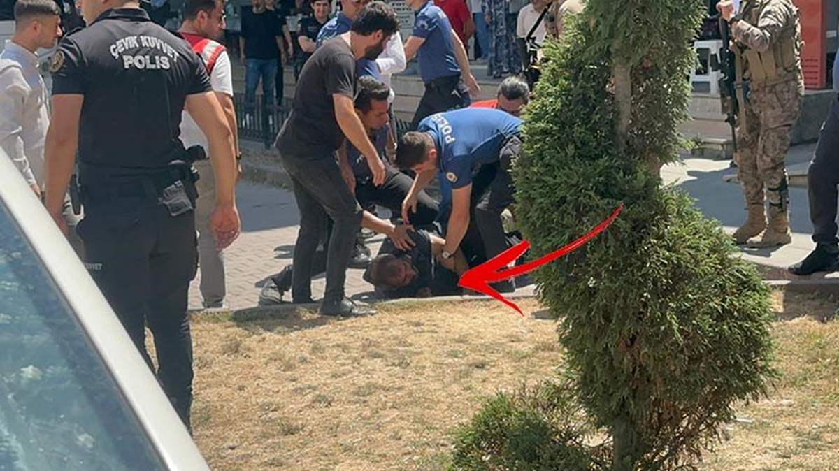 Esenyurt saldırısıyla ilgili gözaltına alınan 8 kişi adliyeye sevk ...