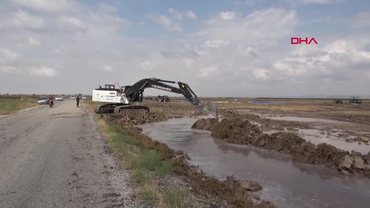 Aksaray'da Yağmur ve Dolu Zarara Yol Açtı - Haberler