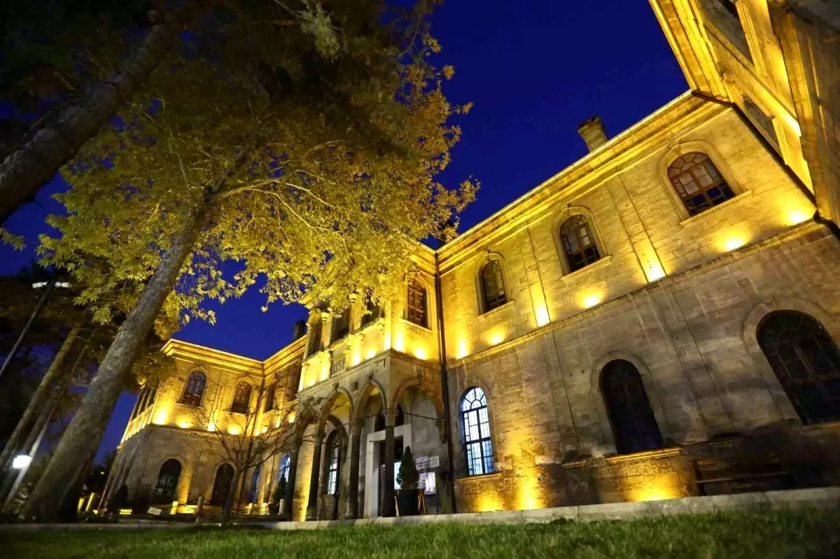 Kayseri'de Eyvan Sohbetleri'nde Milli Mücadele konuşuldu - Son Dakika