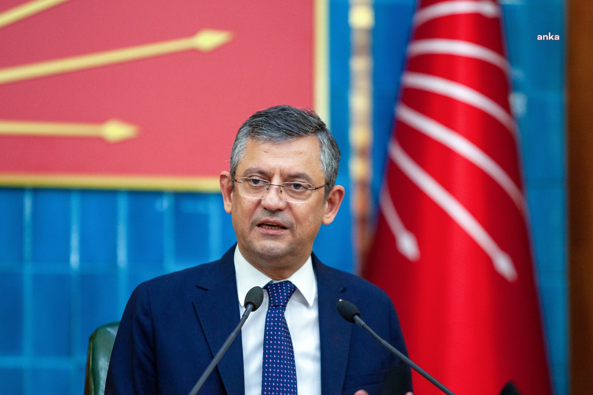 CHP Genel Başkanı Özgür Özel, İsmet İnönü'yü anma mesajı yayınladı ...