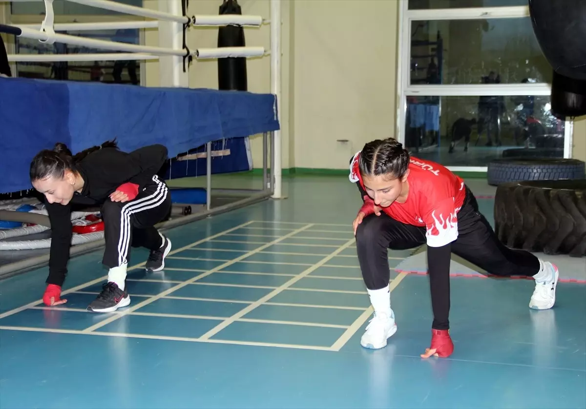 Kırıkkaleli Milli Boksörlerden Eda Nur İlhan ve Eda Nur Kılıççı, Yeni ...