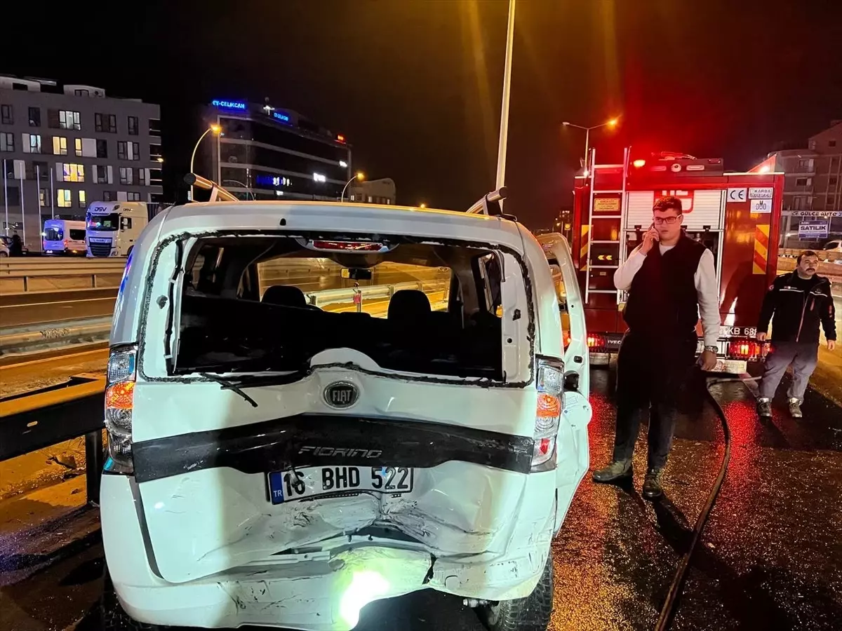 Gebze'de kaza: 1 yaralı, 1 köpek telef oldu - Son Dakika