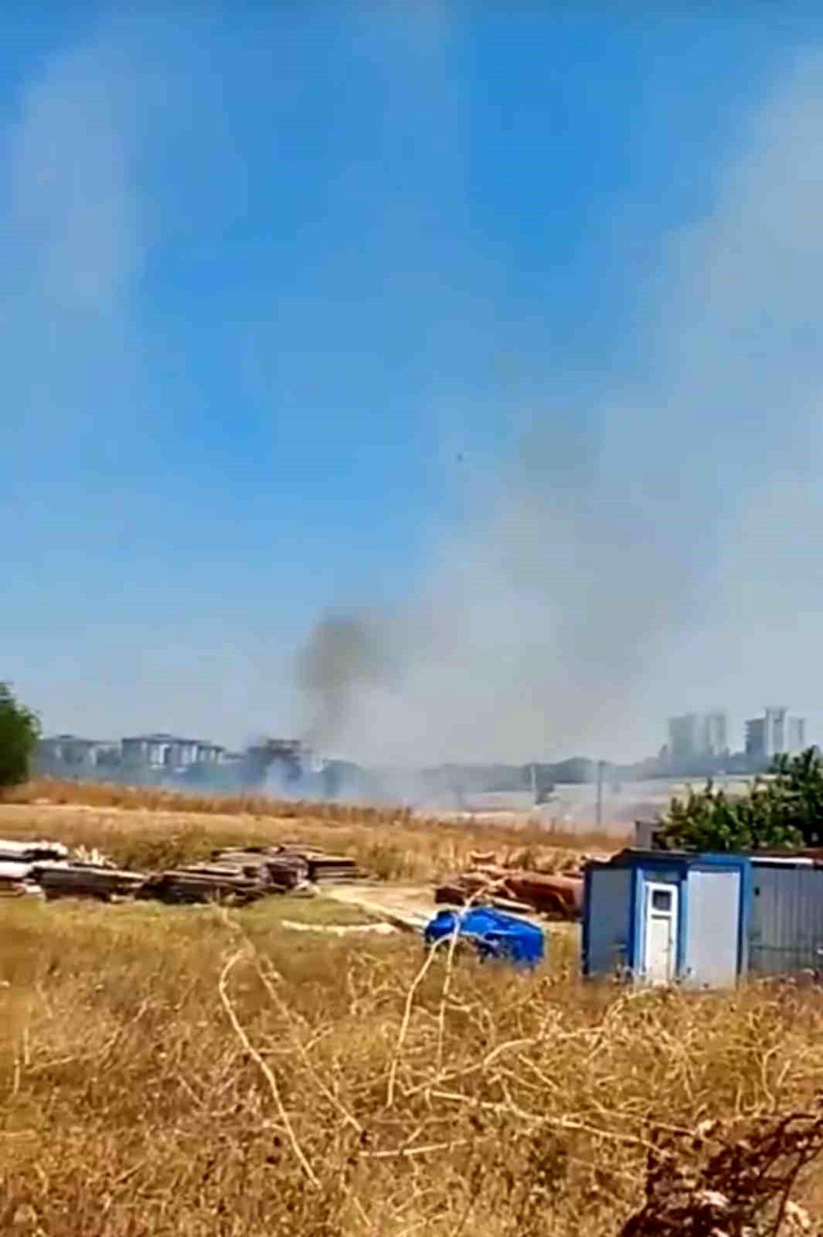 Bursa'da Taraftar Grubunun Attığı Torpil Yangına Neden Oldu - Son Dakika