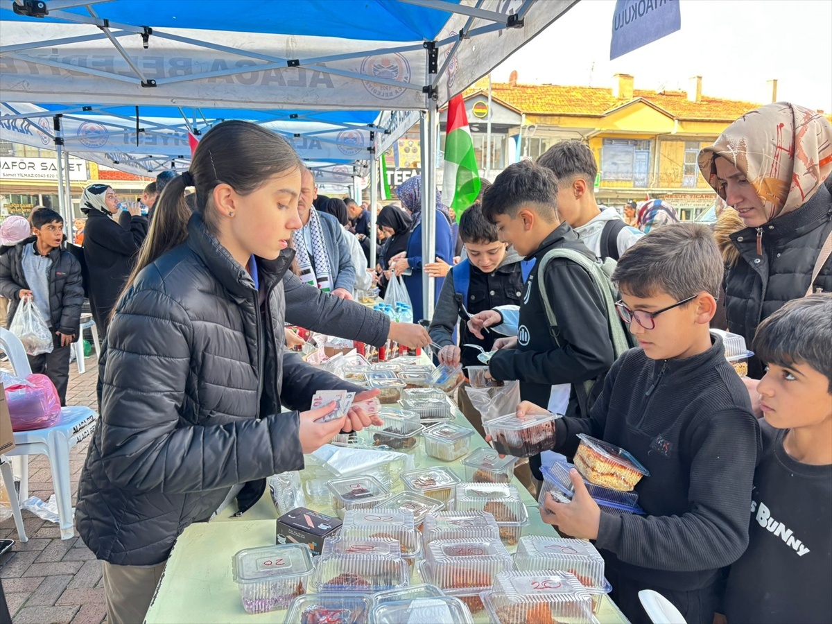 Alaca'da Gazze İçin Kermes Düzenlendi - Son Dakika