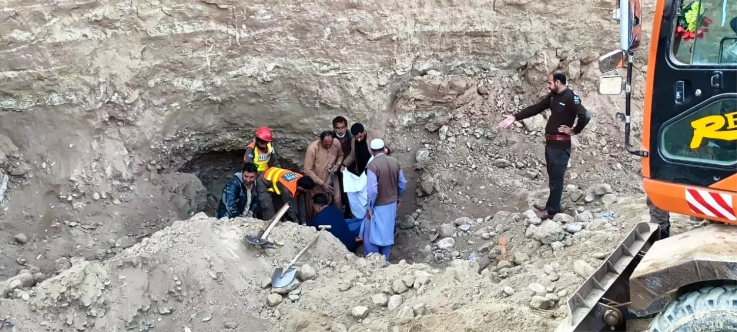 Pakistan'da Altın Madeninde Çökme: 8 Ölü - Son Dakika