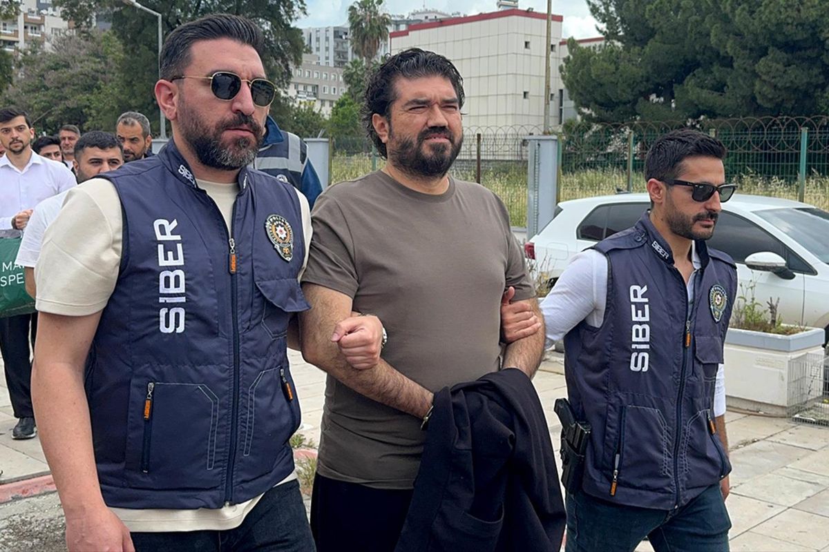 Rasim Ozan Kütahyalı'nın cezaevi değiştirildi - Son Dakika