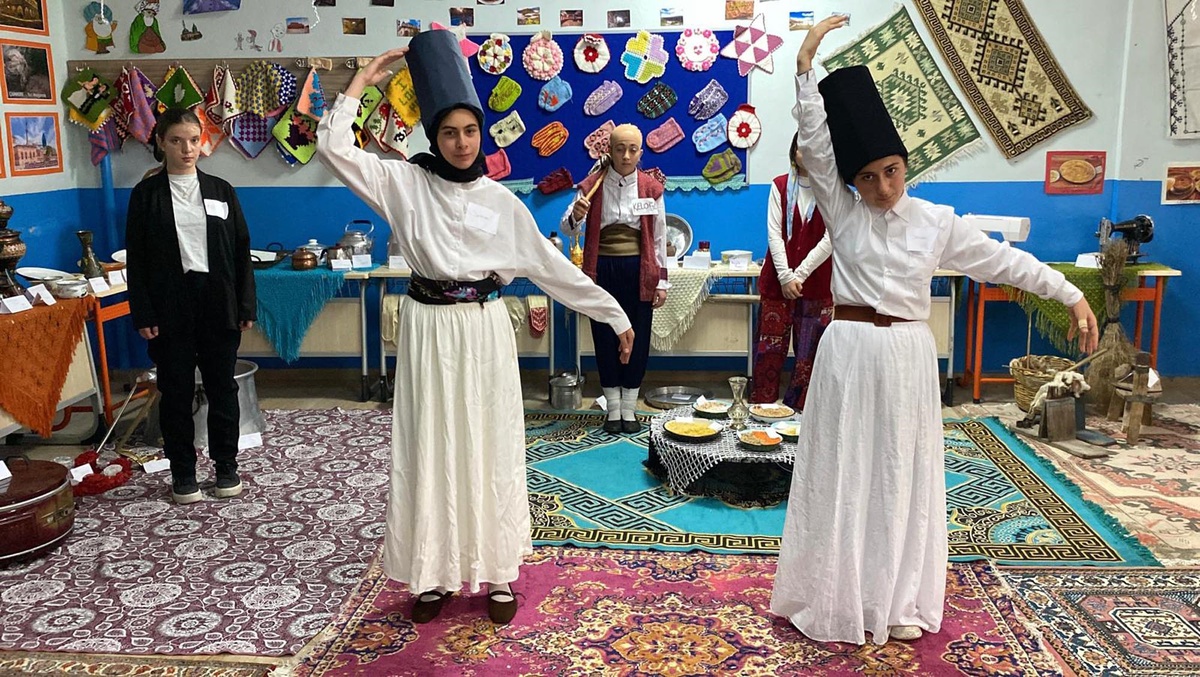 Kars'ta Kültürel Sergi Coşkusu - Son Dakika