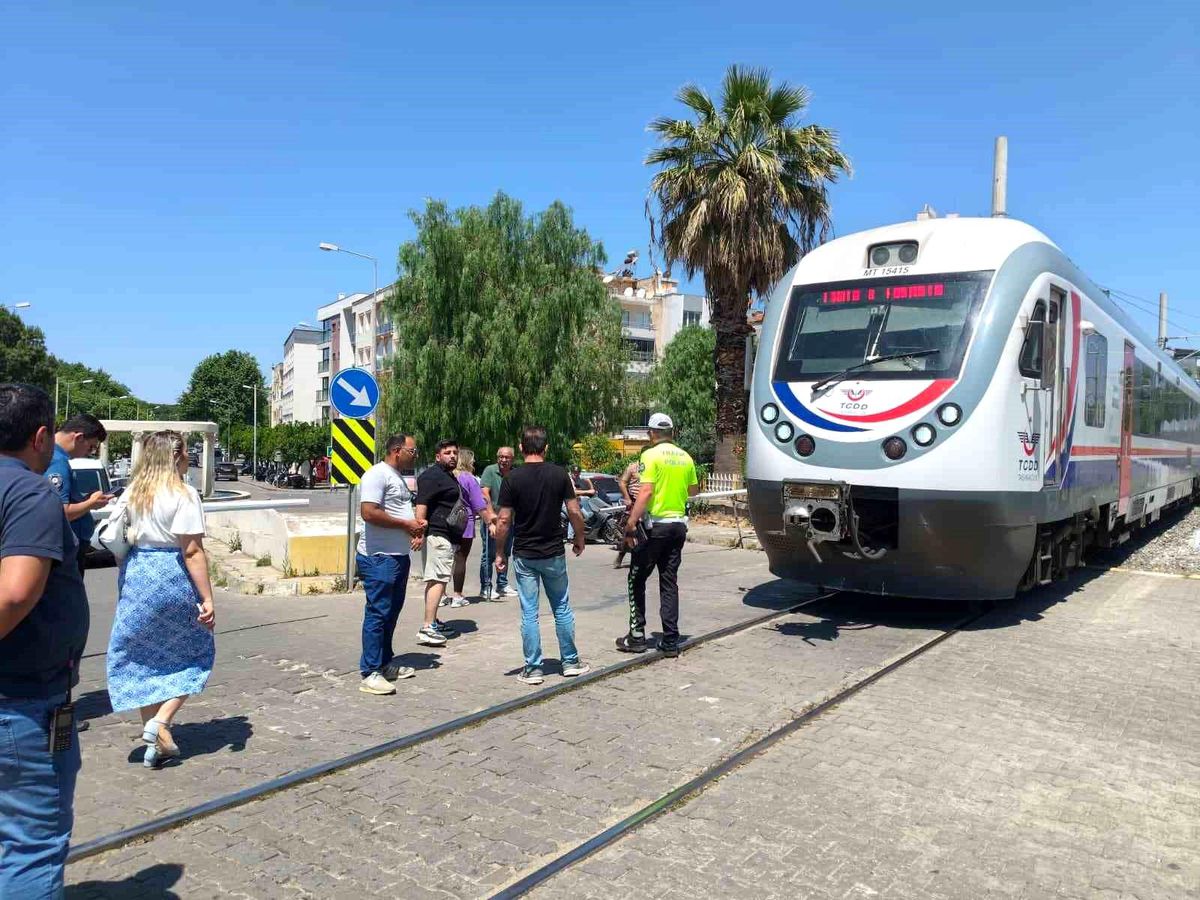 Selçuk'ta Tren Kazası: Bir Kişi Yaralandı - Son Dakika