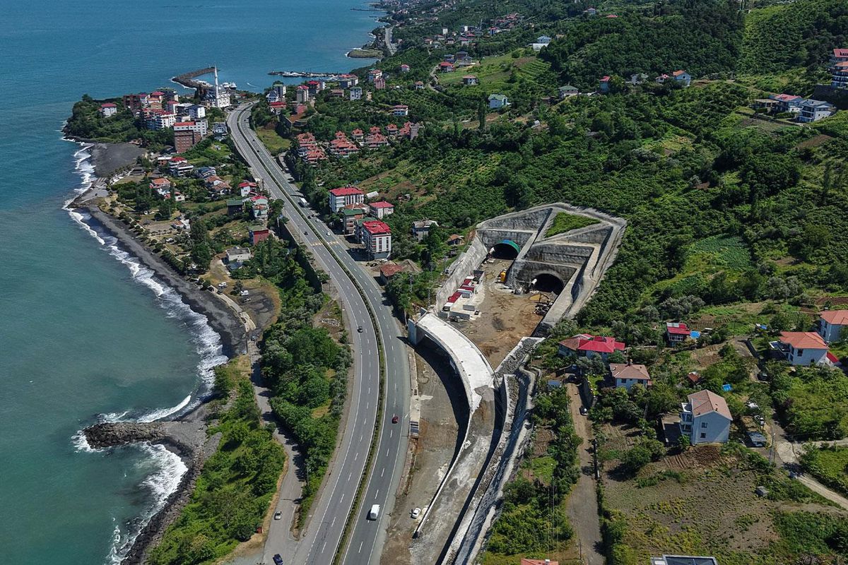 Trabzon'un 30 yıllık hayali olan Güney Çevre Yolu Projesi'nde ...