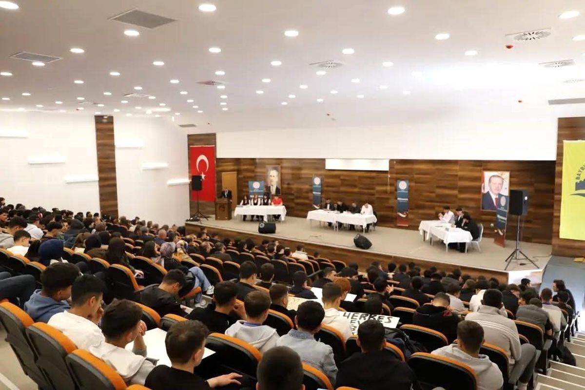 Bayburt'ta Teknoloji Münazara Yarışması - Son Dakika