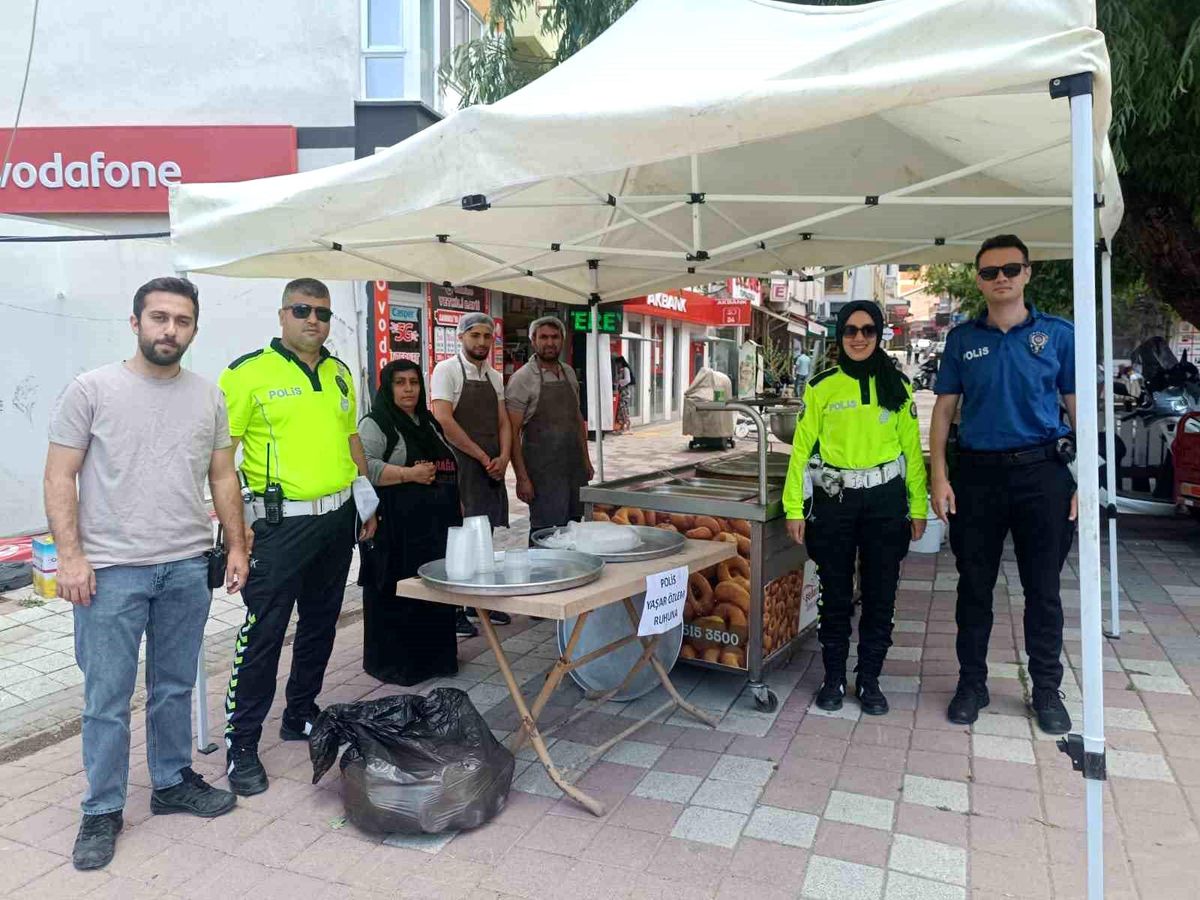 Şehit Polis Yaşar Özlem İçin Mevlit ve Lokma İkramı - Son Dakika
