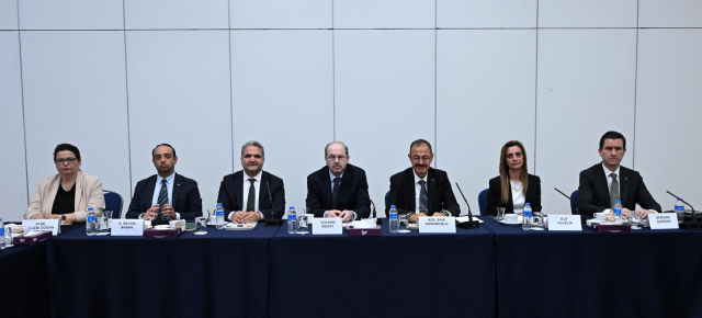 Adil Sani Konukoğlu TOBB Çimento ve Çimento Ürünleri Meclisi Başkanı ...