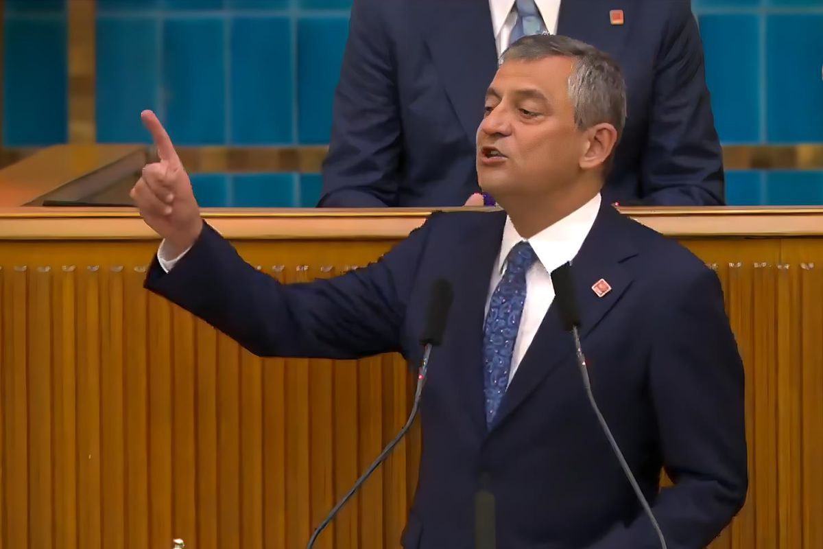 Özgür Özel: 26 Temmuz'u geçirmeden kurultay yapılmalı - Son Dakika