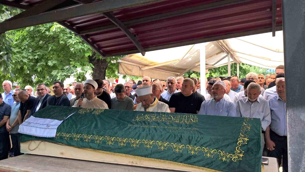 İznikli iş insanı Ahmet Kara son yolculuğuna uğurlandı - Son Dakika