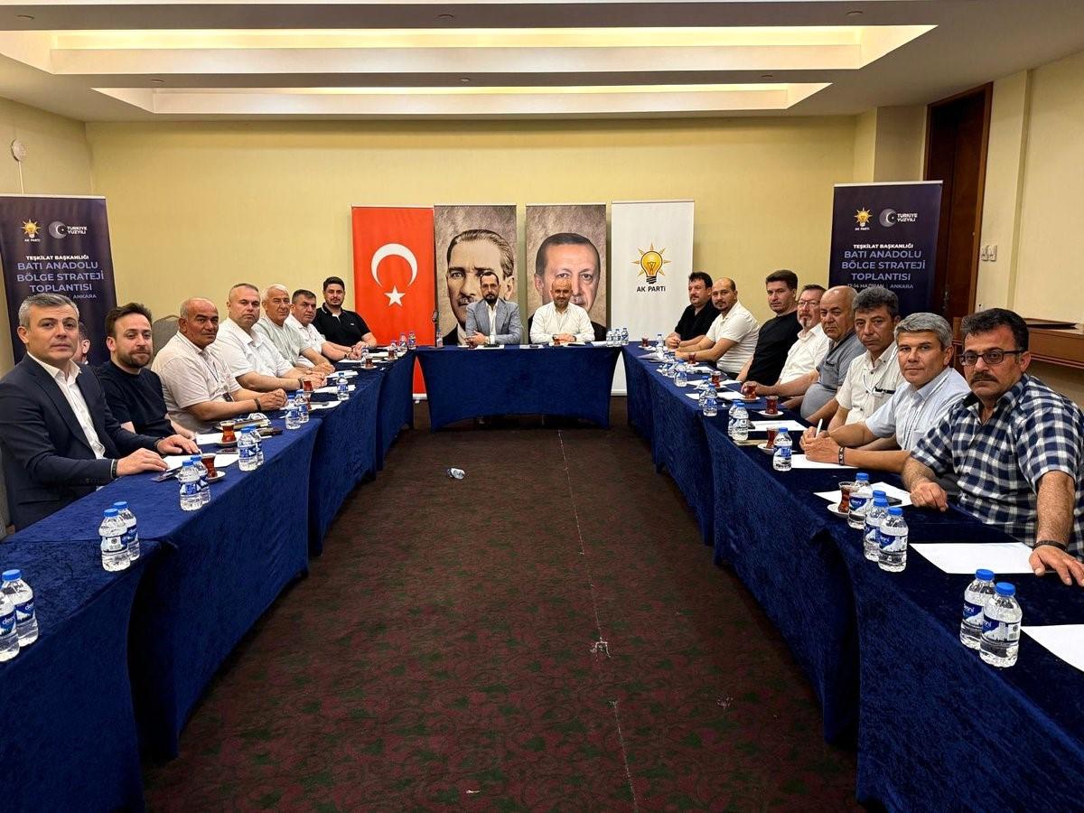 AK Parti Eskişehir Başkanlığı Strateji Toplantısı Düzenledi - Son Dakika